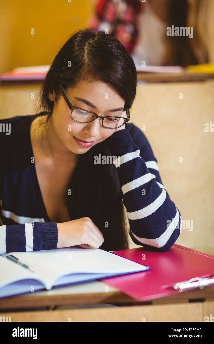 College student reading taking notes hi-res stock photography and ...