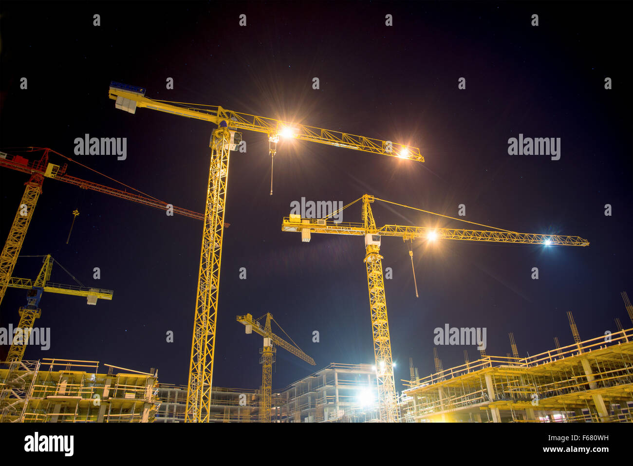 Crane guide hi-res stock photography and images - Alamy