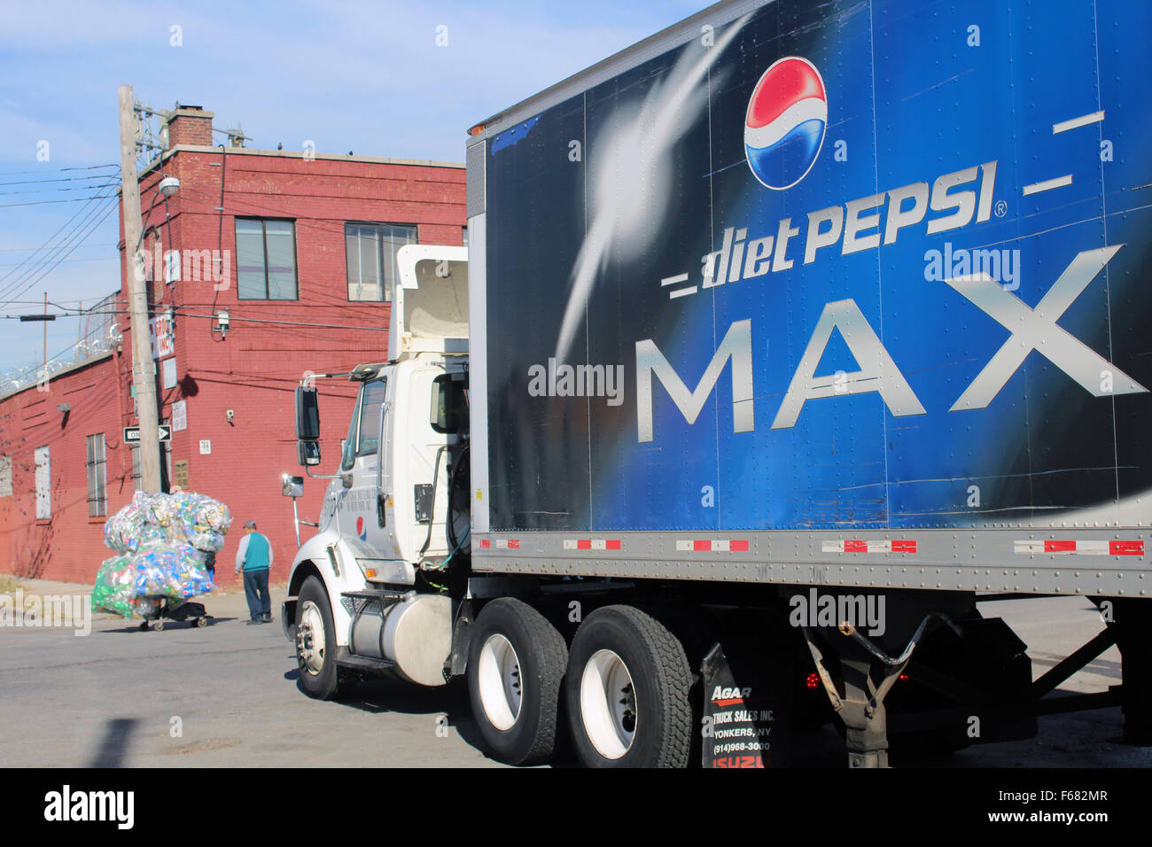 Micro lorry hi-res stock photography and images - Alamy