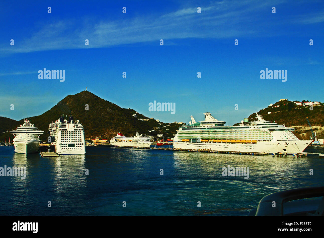 Dr a c wathey cruise port st maarten hi-res stock photography and ...
