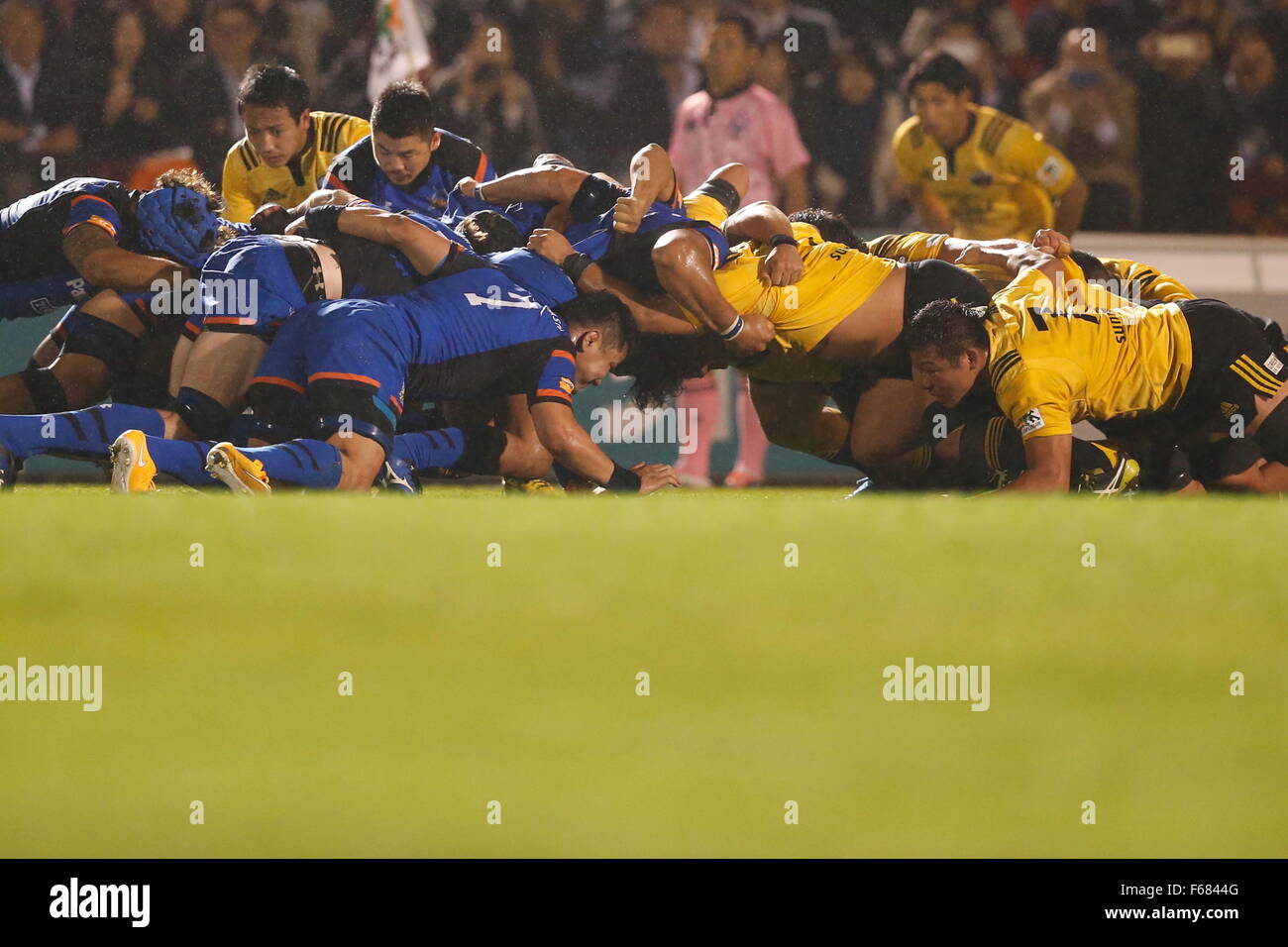 Chichibunomiya Rugby Stadium, Tokyo, Japan. 13th Nov, 2015. (L-R ...