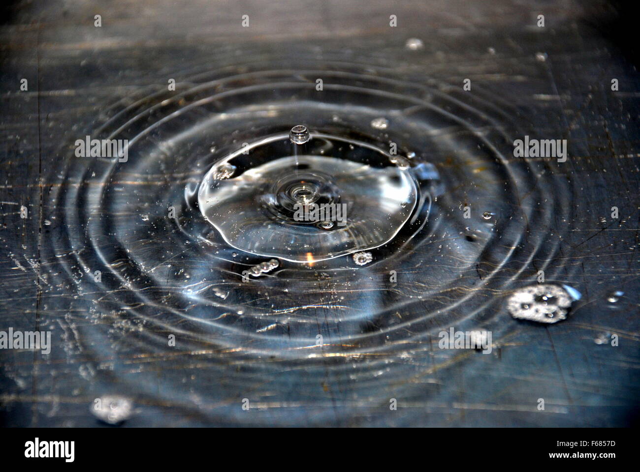 Water splash droplets hi-res stock photography and images - Alamy