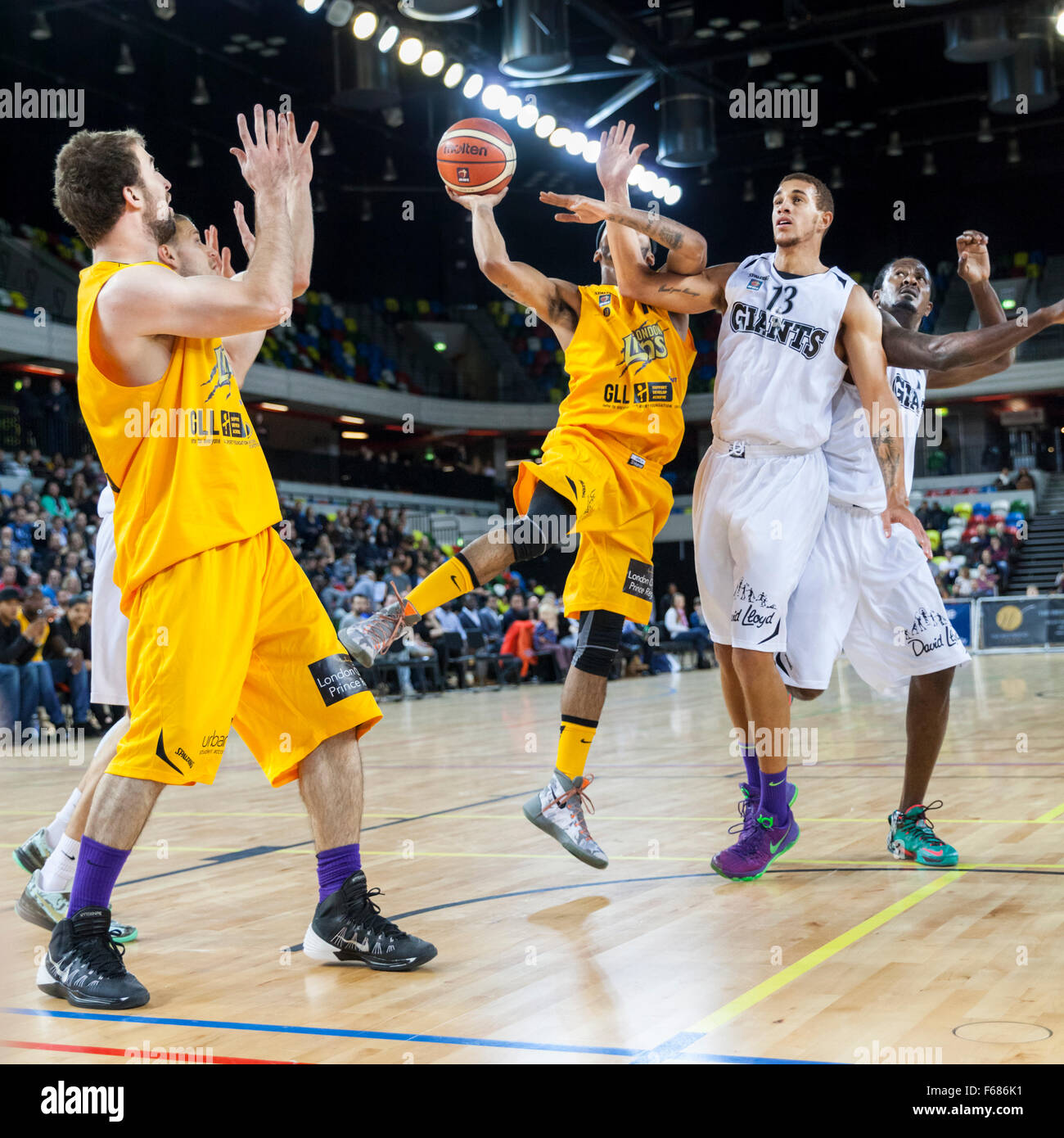 Manchester giants basketball team hi-res stock photography and images ...