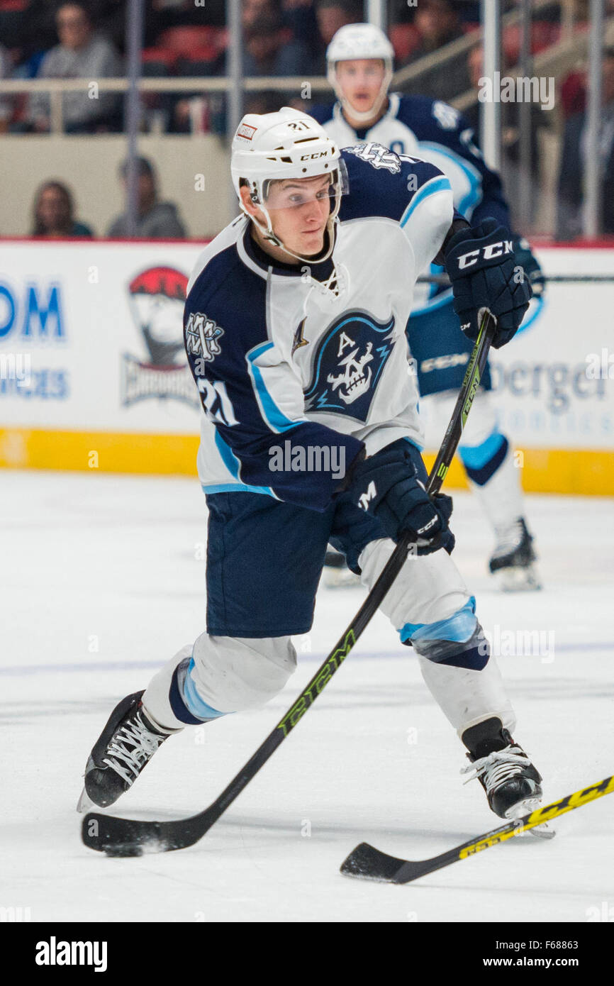 Milwaukee Admirals Forward Stevie Moses (21) during the AHL game ...
