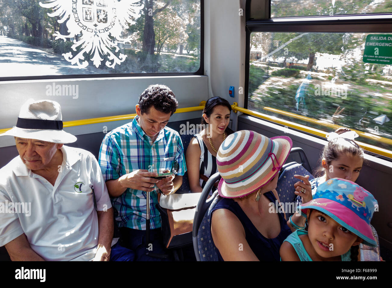 Mom child bus hi-res stock photography and images - Alamy