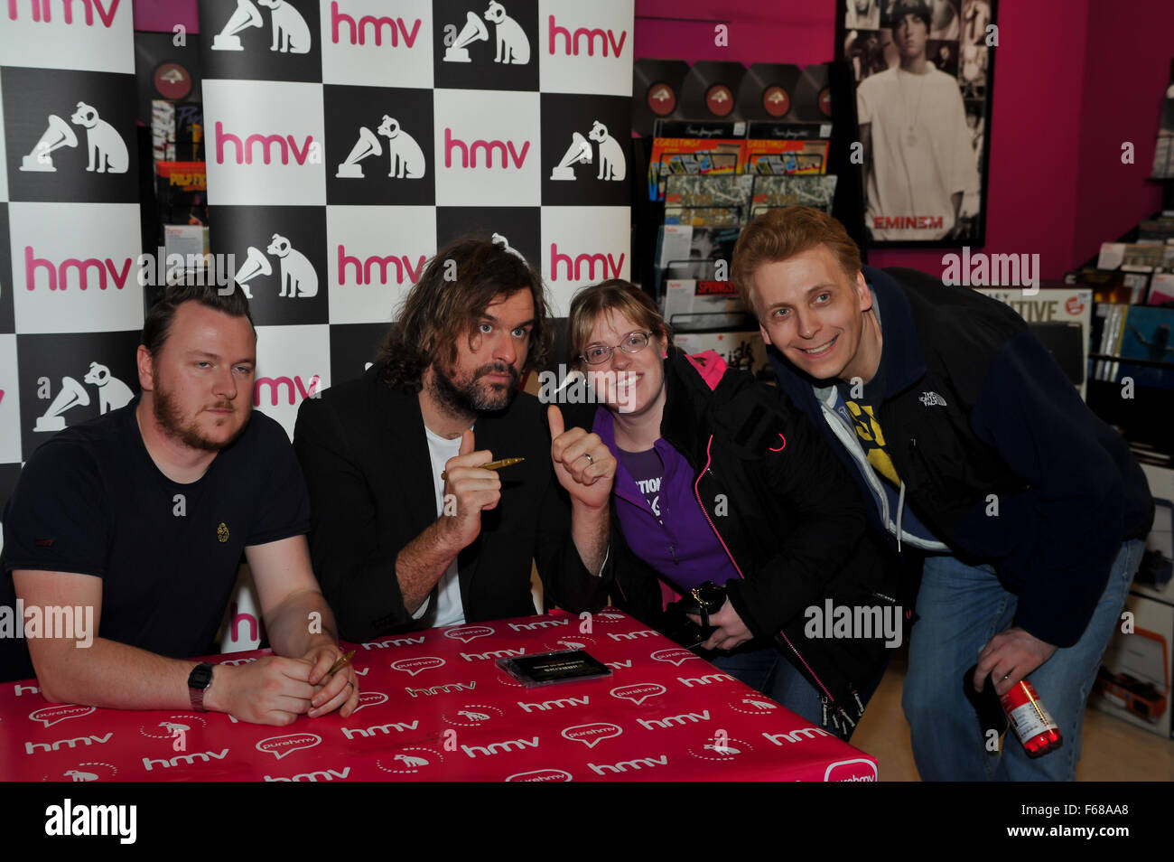 Reverend And The Makers performance and signing of their new album ...
