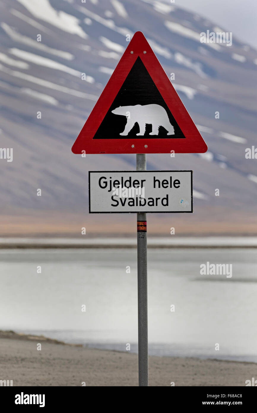 Polar bear warning sign, Longyearbyen, Spitsbergen Island, Svalbard ...