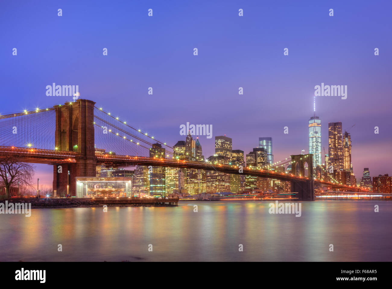 Brooklyn bridge at dusk, New York City Stock Photo - Alamy