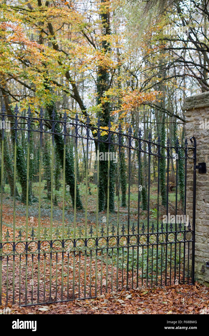 Stunning gates hi-res stock photography and images - Alamy