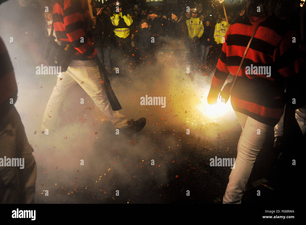 Walk night feet hi-res stock photography and images - Alamy