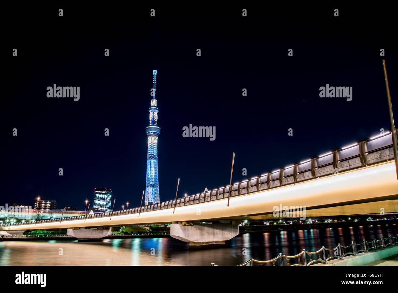 Sakurabashi bridge and tokyo skytree hi-res stock photography and ...