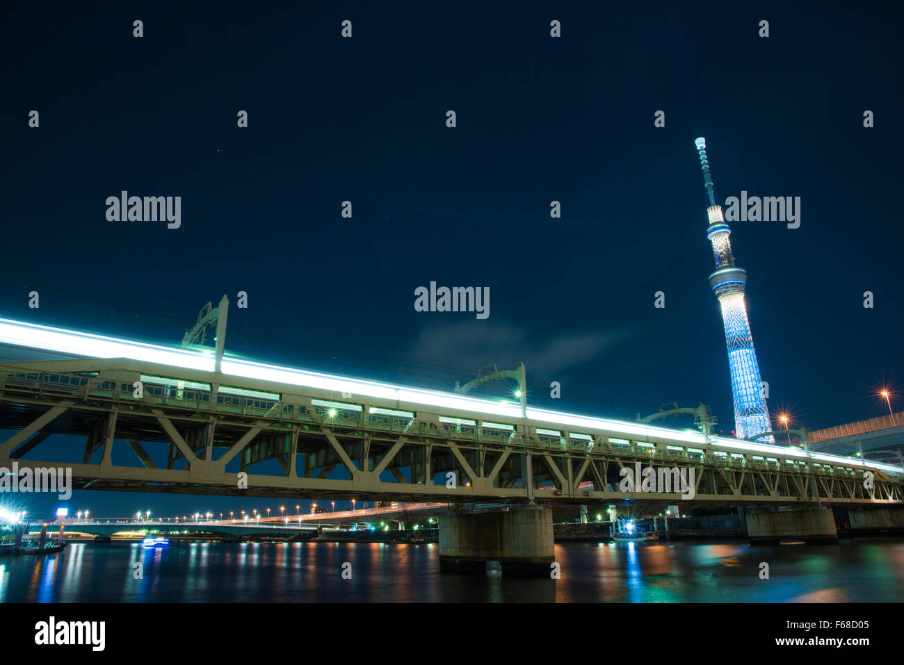 Tobu skytree line hi-res stock photography and images - Alamy