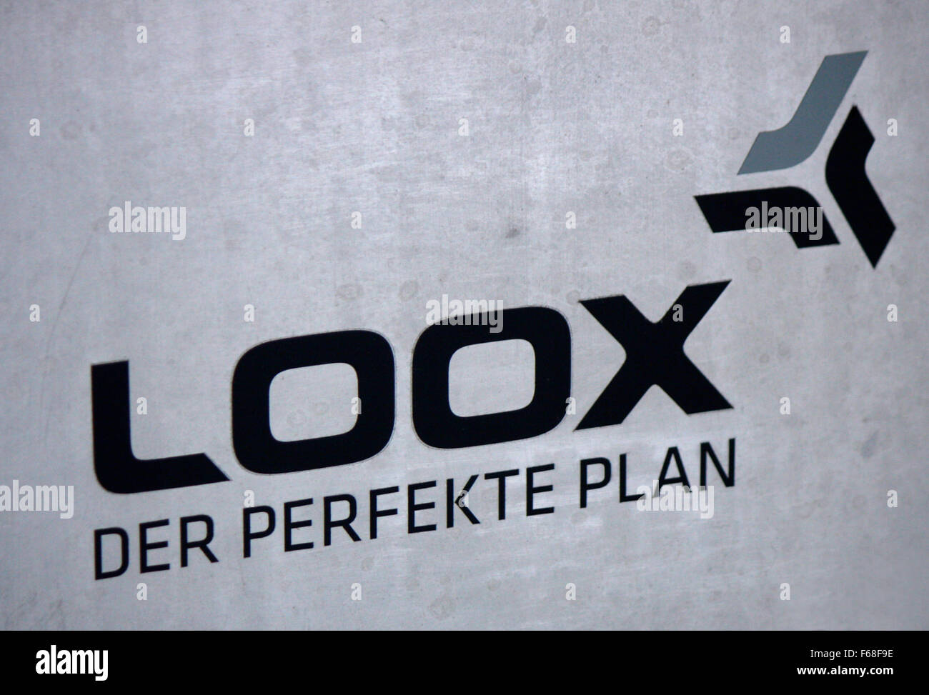 Loox logo hi-res stock photography and images - Alamy