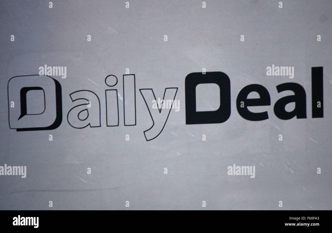 Markenname: "Daily Deal", Berlin Stock Photo - Alamy