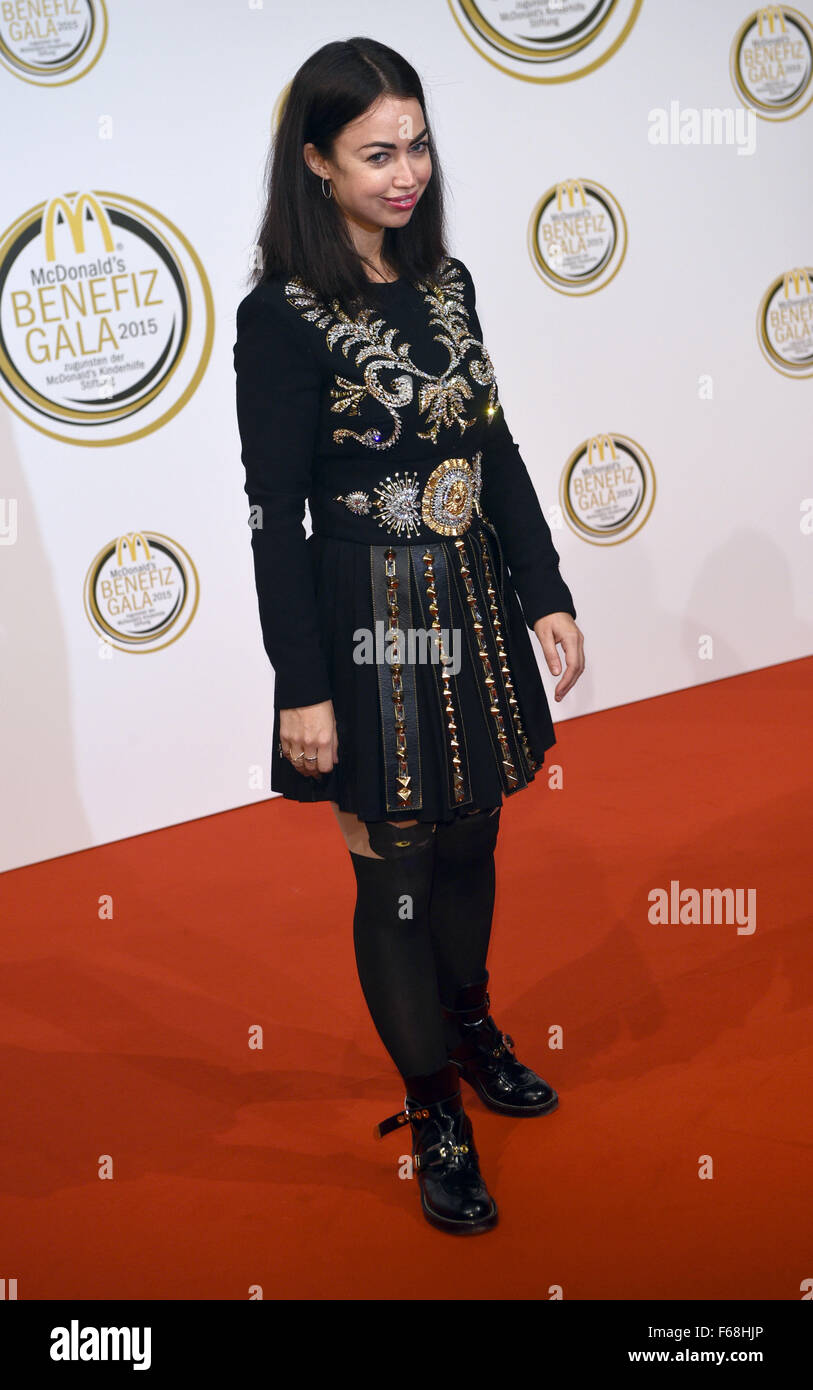 Cologne, Germany. 13th Nov, 2015. Singer Aura Dione poses during the ...
