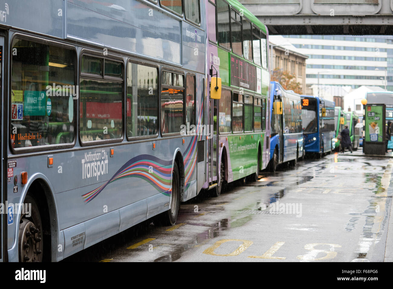 Shoppers nottingham rain hi-res stock photography and images - Alamy