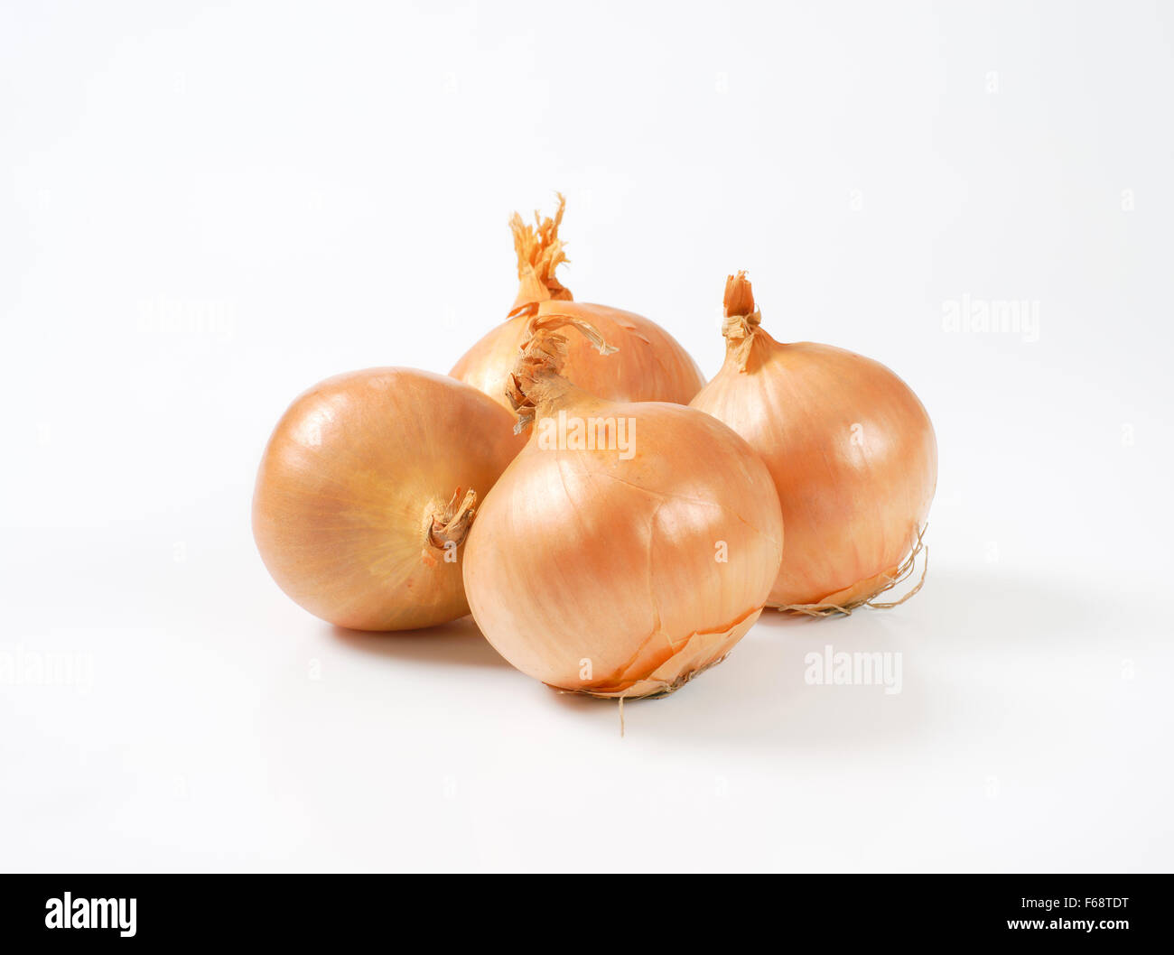 Four ripe white onions hi-res stock photography and images - Alamy