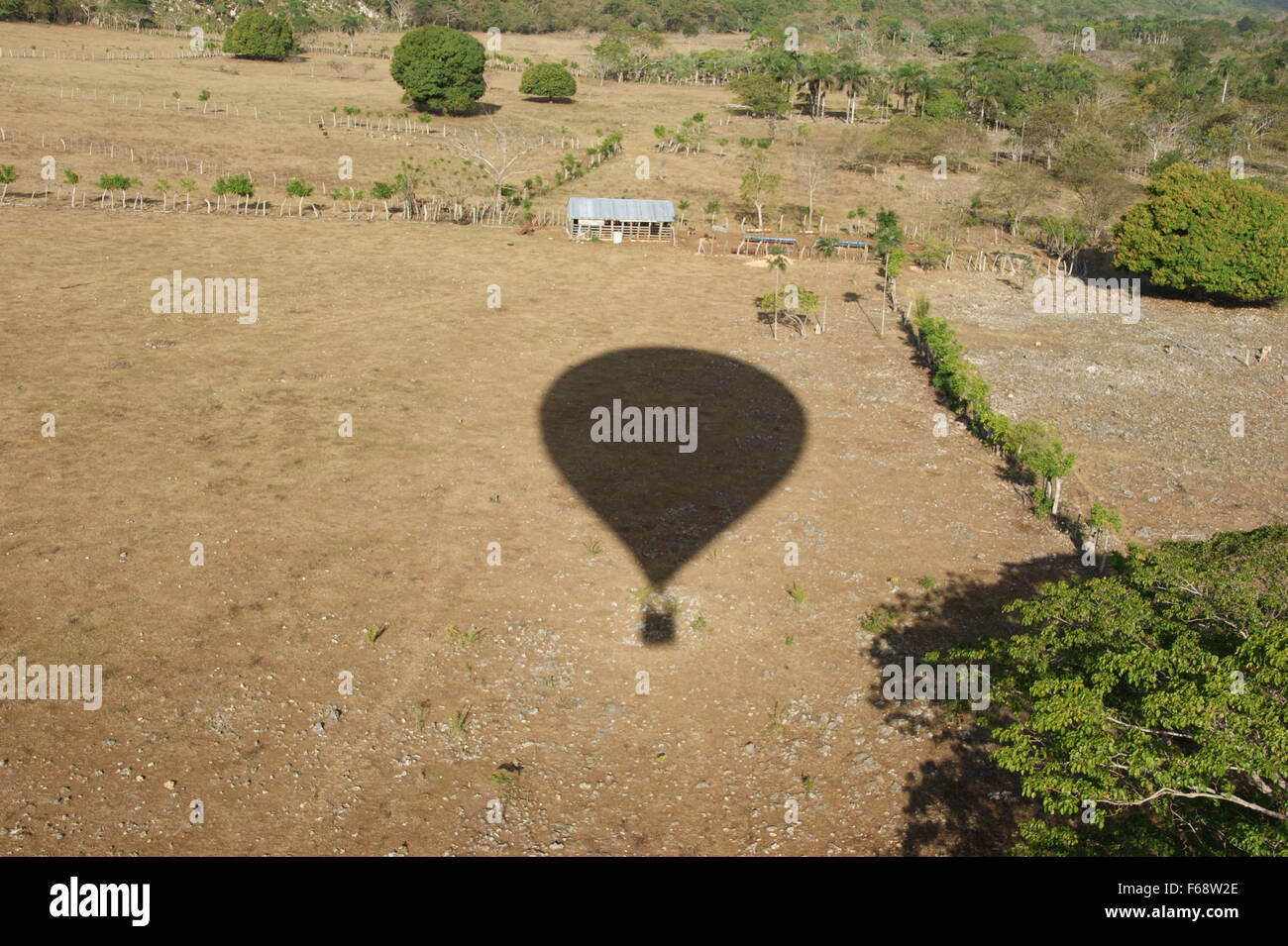 Flight activity hi-res stock photography and images - Alamy