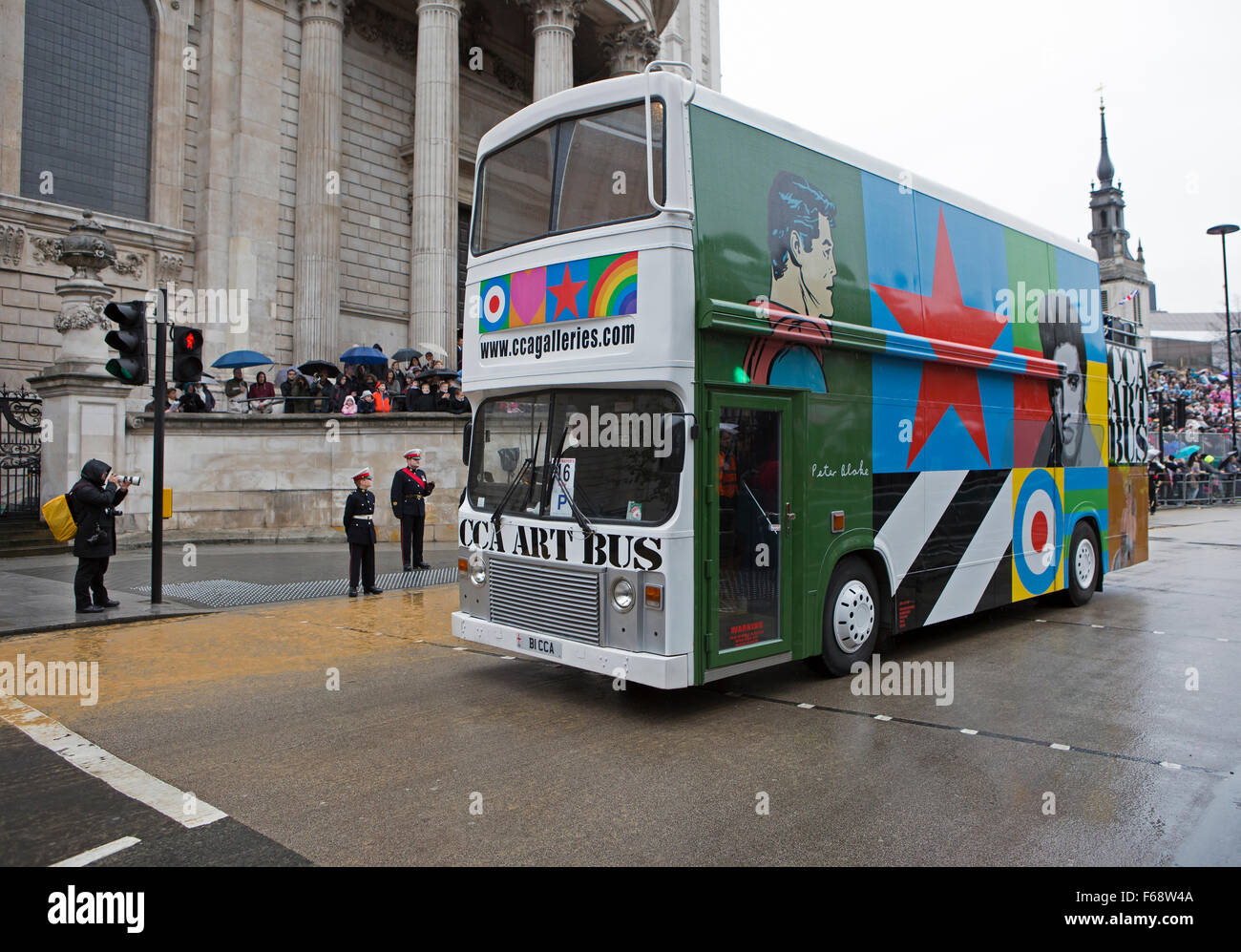 Cca art bus hi-res stock photography and images - Alamy