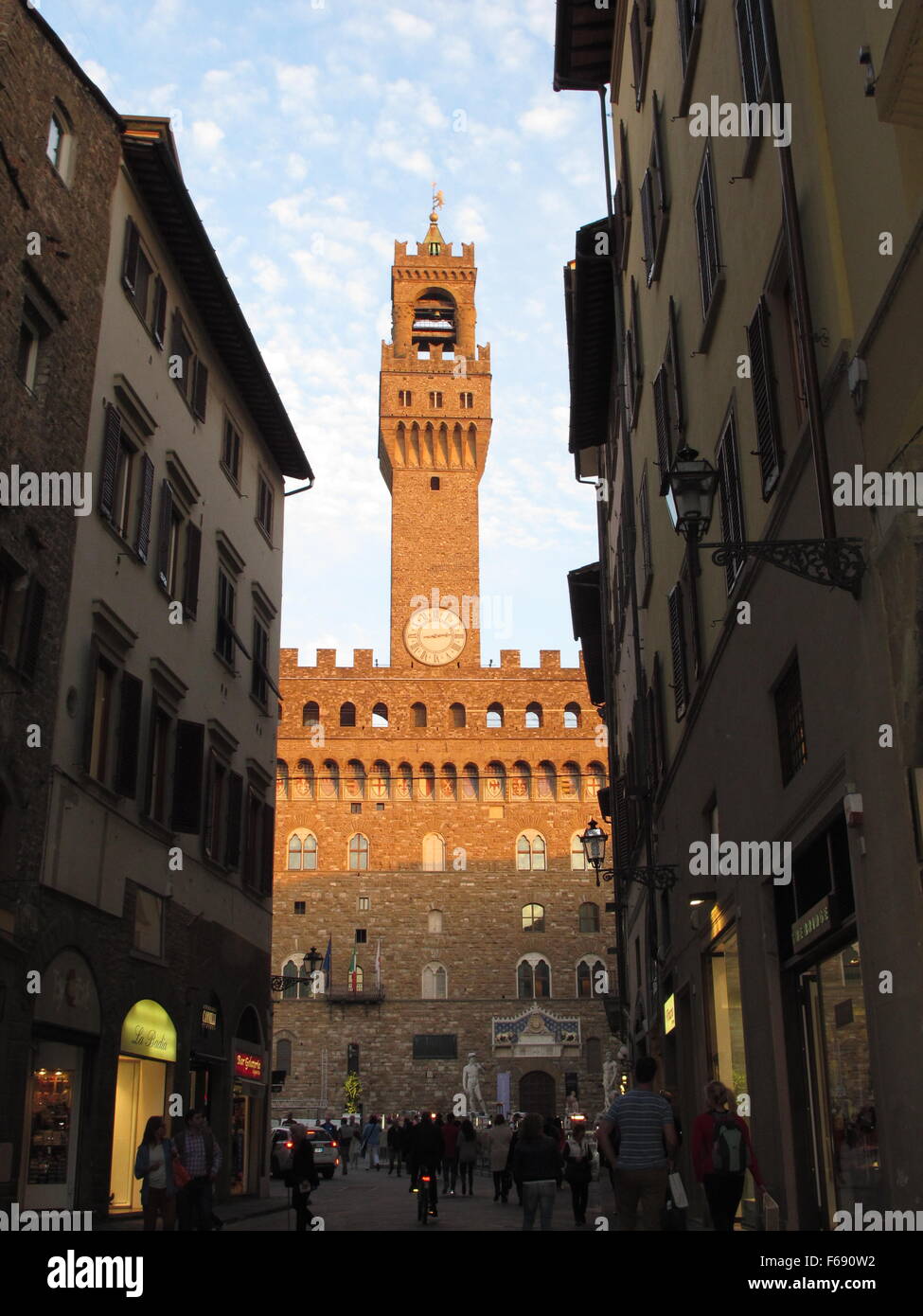 Florence: travel in Tuscany - taly. Images of palazzo vecchio, David ...