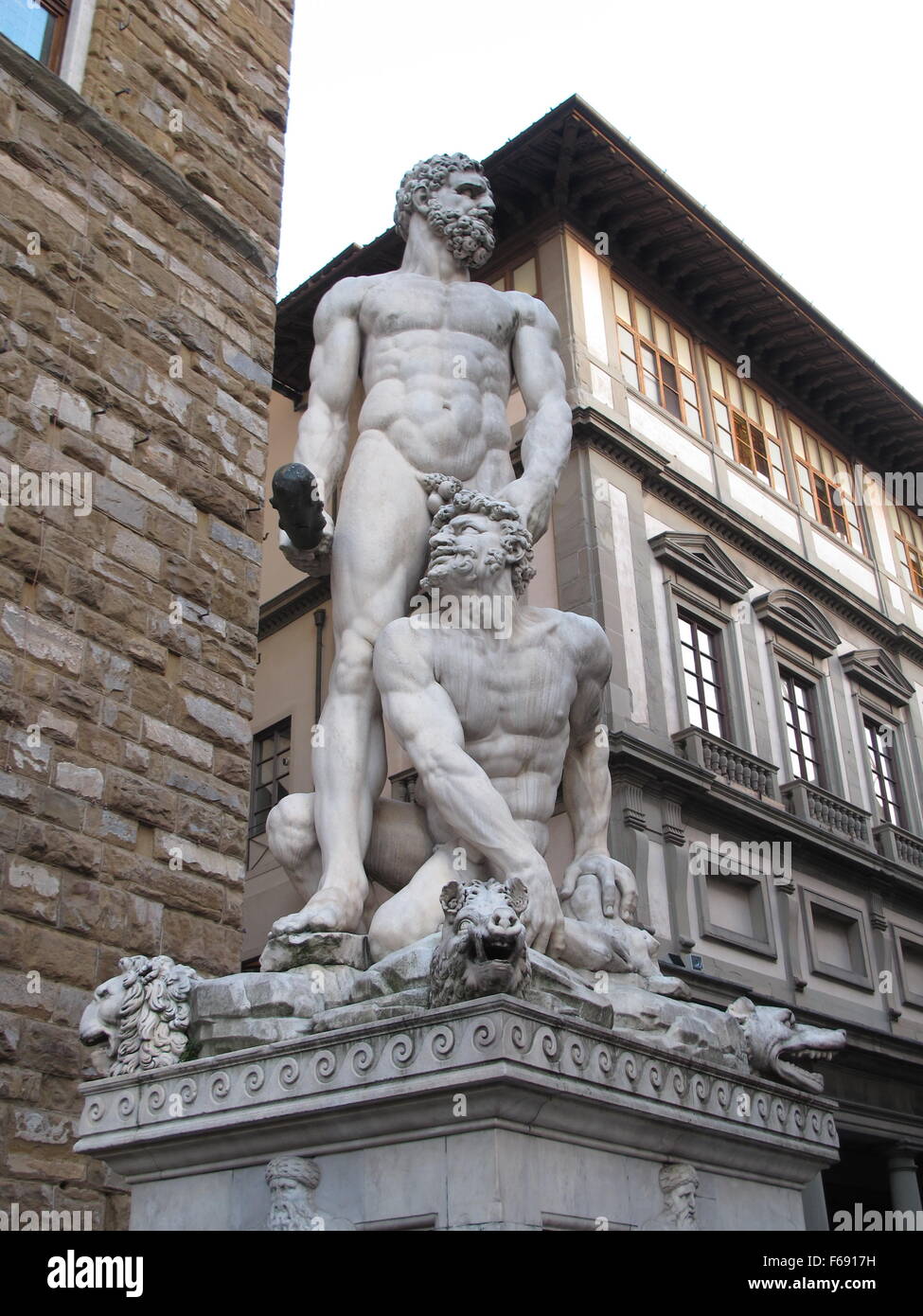 Florence: travel in Tuscany - taly. Images of palazzo vecchio, David ...