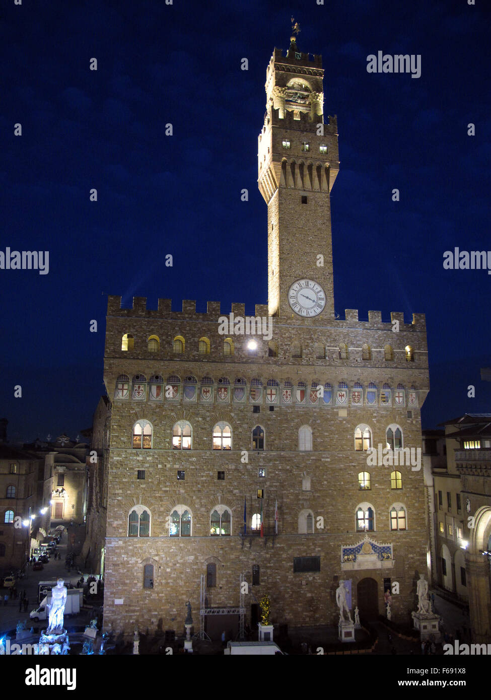 Florence: travel in Tuscany - taly. Images of palazzo vecchio, David ...