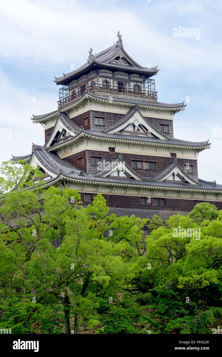 Beautiful Japanese temple in the forest Stock Photo - Alamy