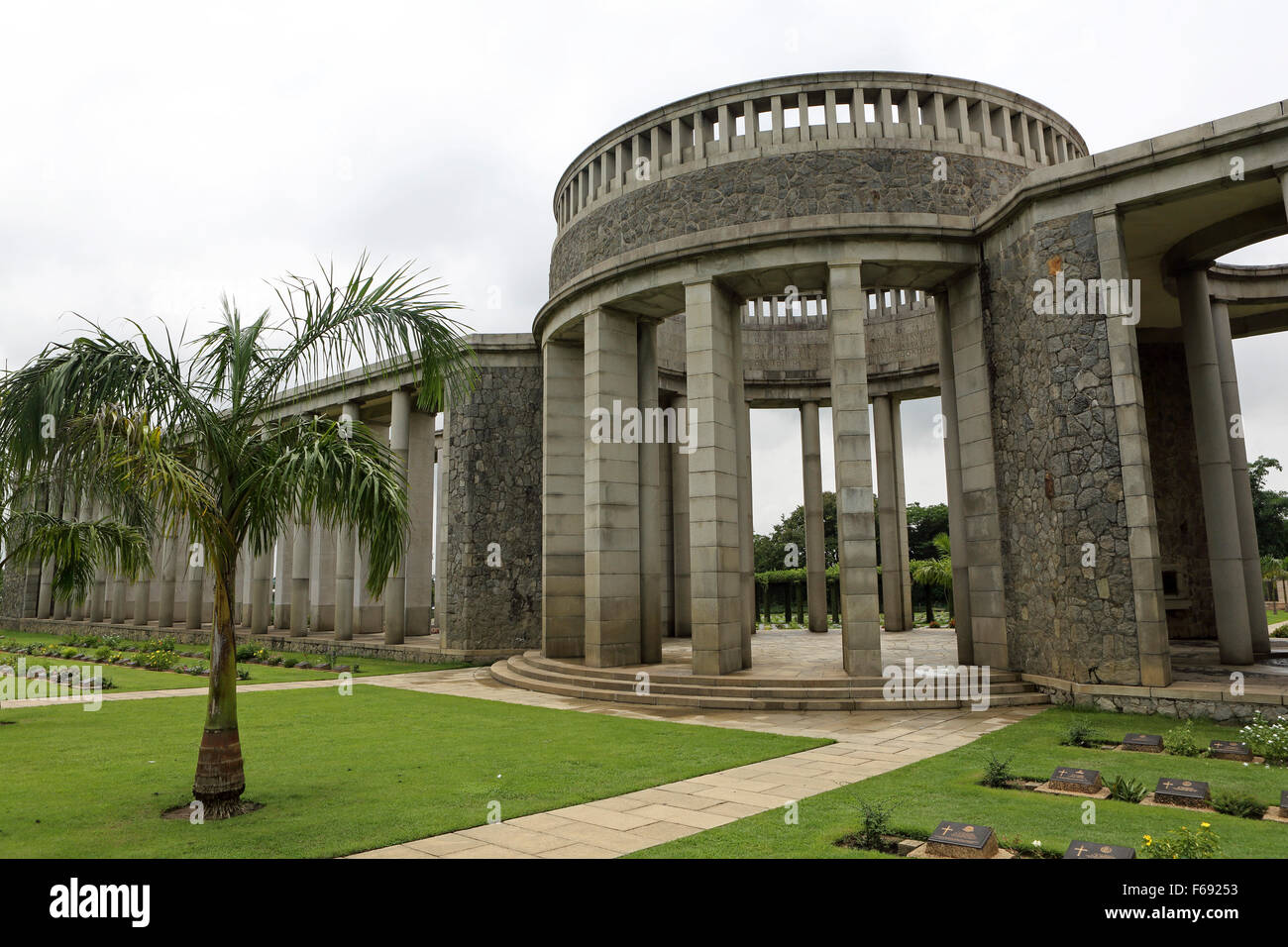 The Rangoon Memorial at Taukkyan War Cemetery near Yangon, Myanmar ...