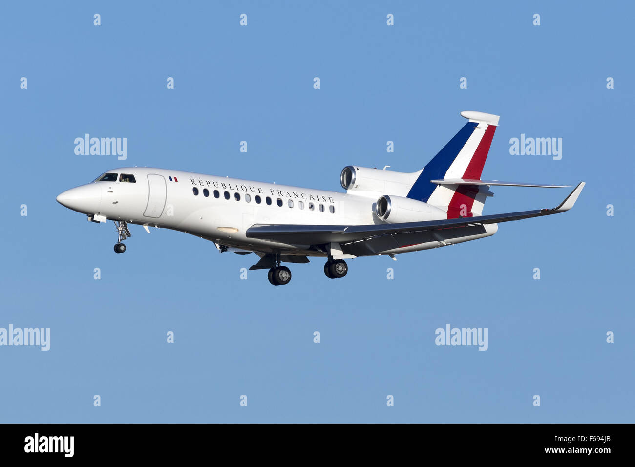 French Air Force Dassault Falcon landing runway 31 Stock Photo - Alamy