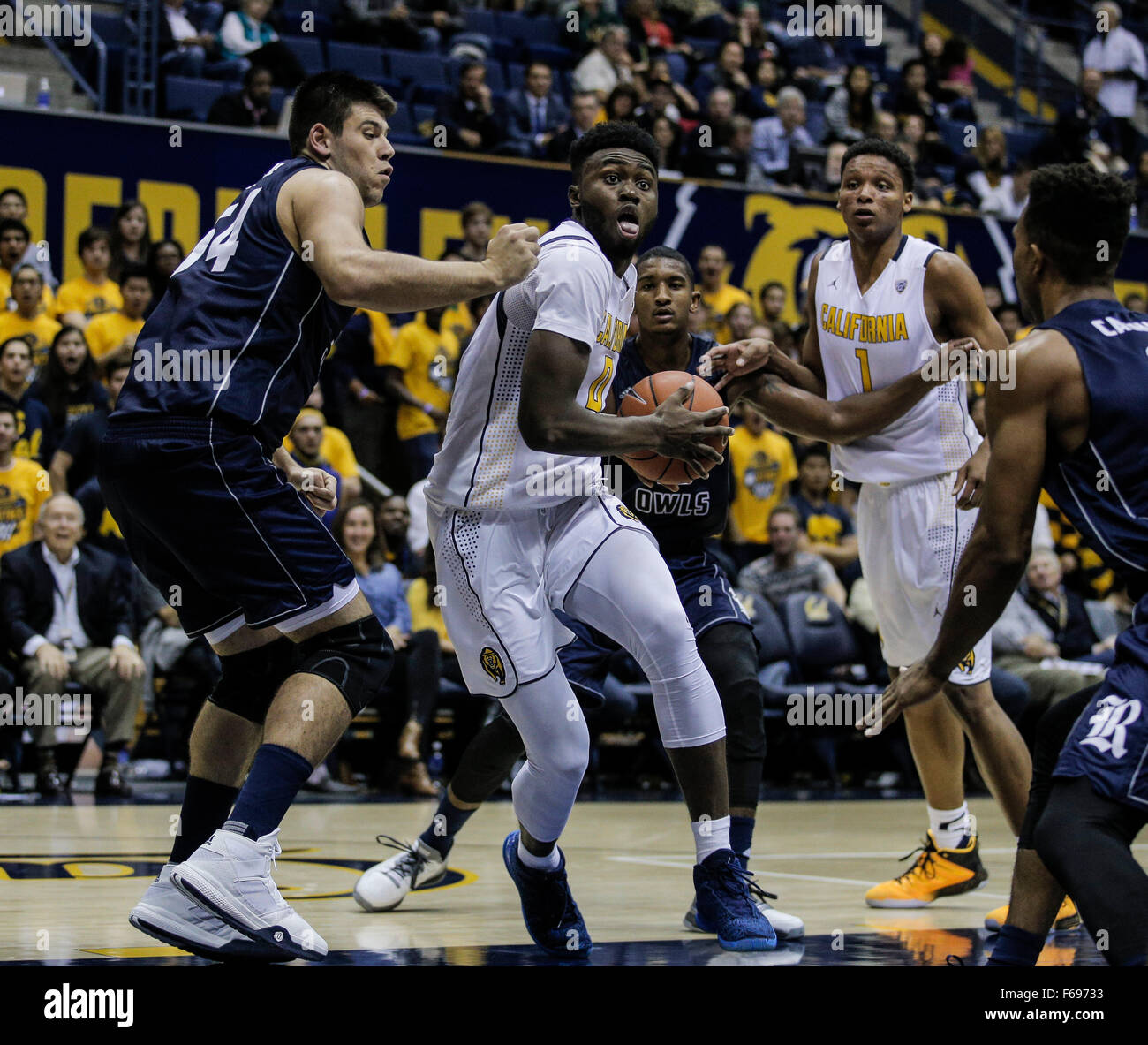 Berkeley USA CA. 13th Nov, 2015. California F # 0 Jaylen Brown hit 14 ...