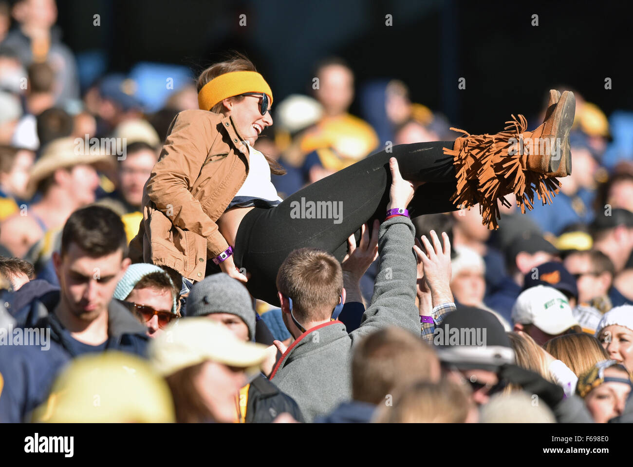 Morgantown, West VIrginia, USA. 14th Nov, 2015. A WVU fan in the ...