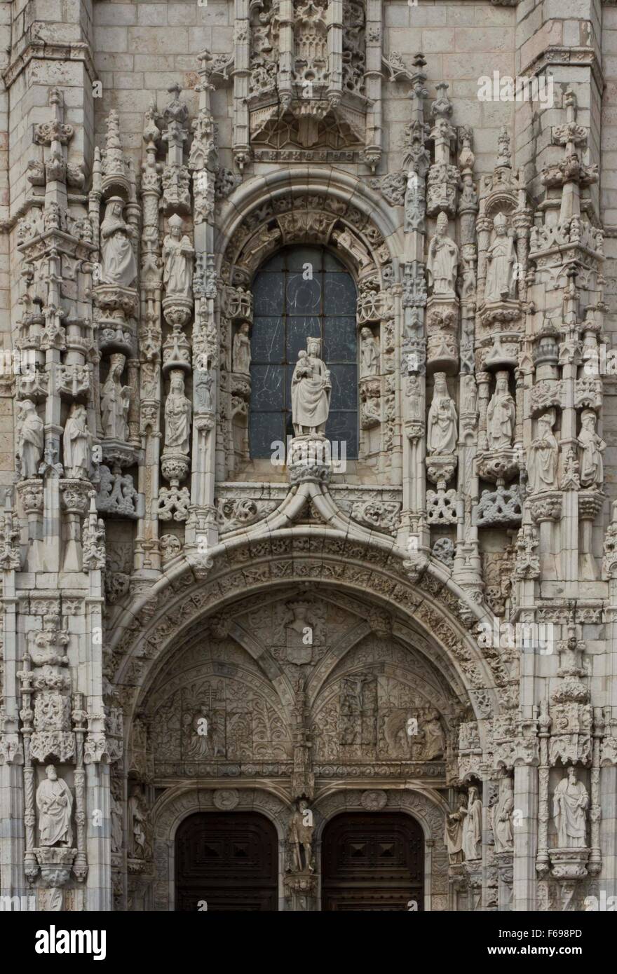 Ornate manueline style sculpture hi-res stock photography and images ...