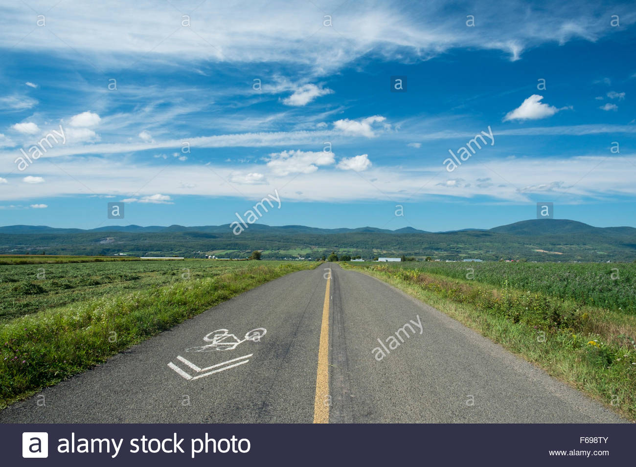 Two Lane Country Road High Resolution Stock Photography and Images - Alamy