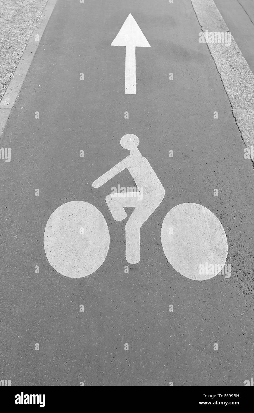 Cyclists track Black and White Stock Photos & Images - Alamy