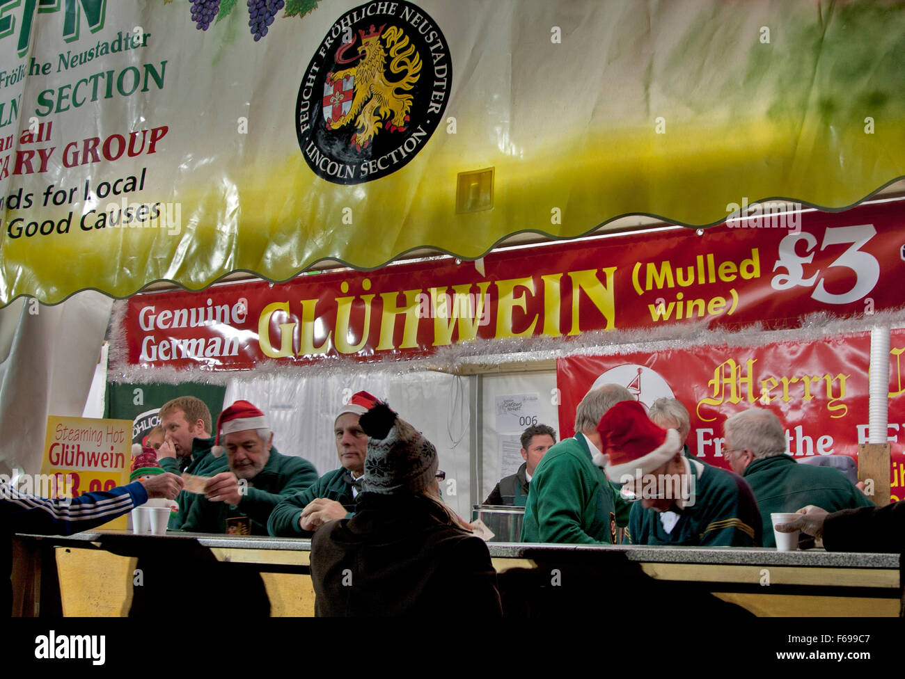 Pies selling hi-res stock photography and images - Alamy