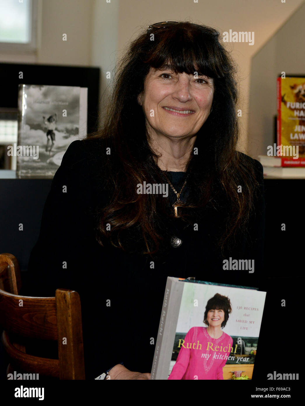 Ruth Reichl at her talk, lunch and autograph session on her new ...