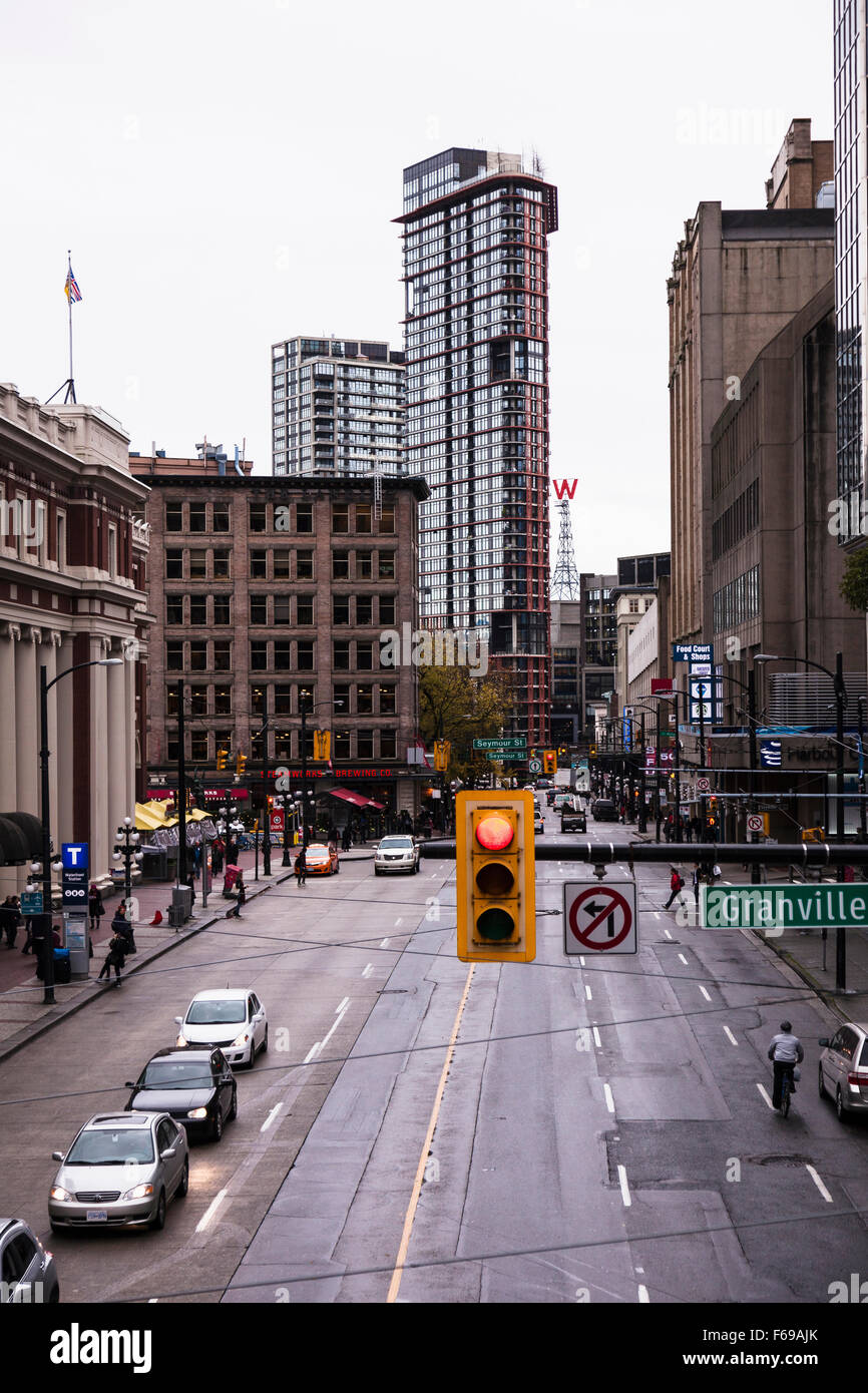 Vancouver BC downtown street Stock Photo - Alamy