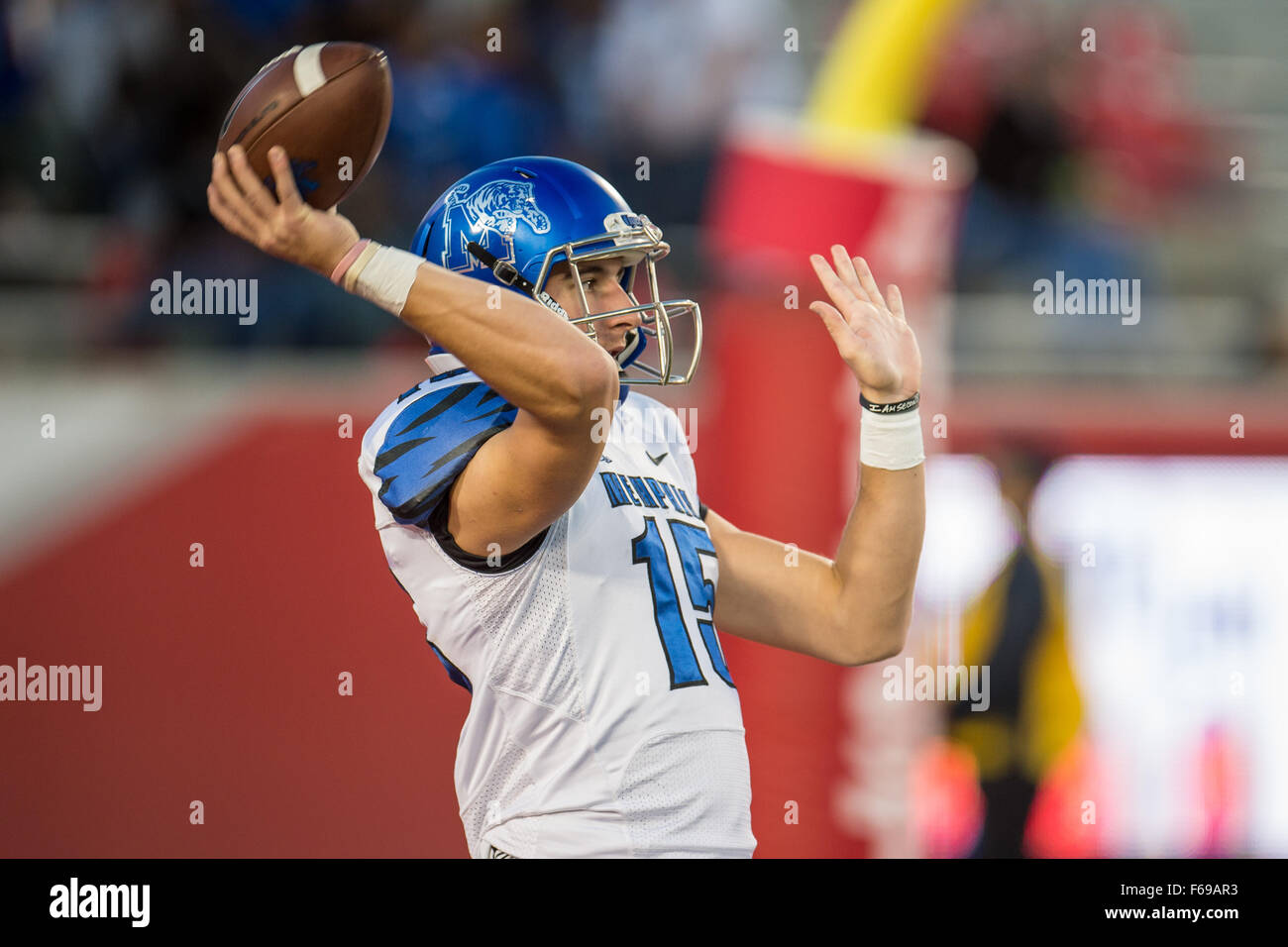 Houston, TX, USA. 14th Nov, 2015. Memphis Tigers quarterback Jason ...