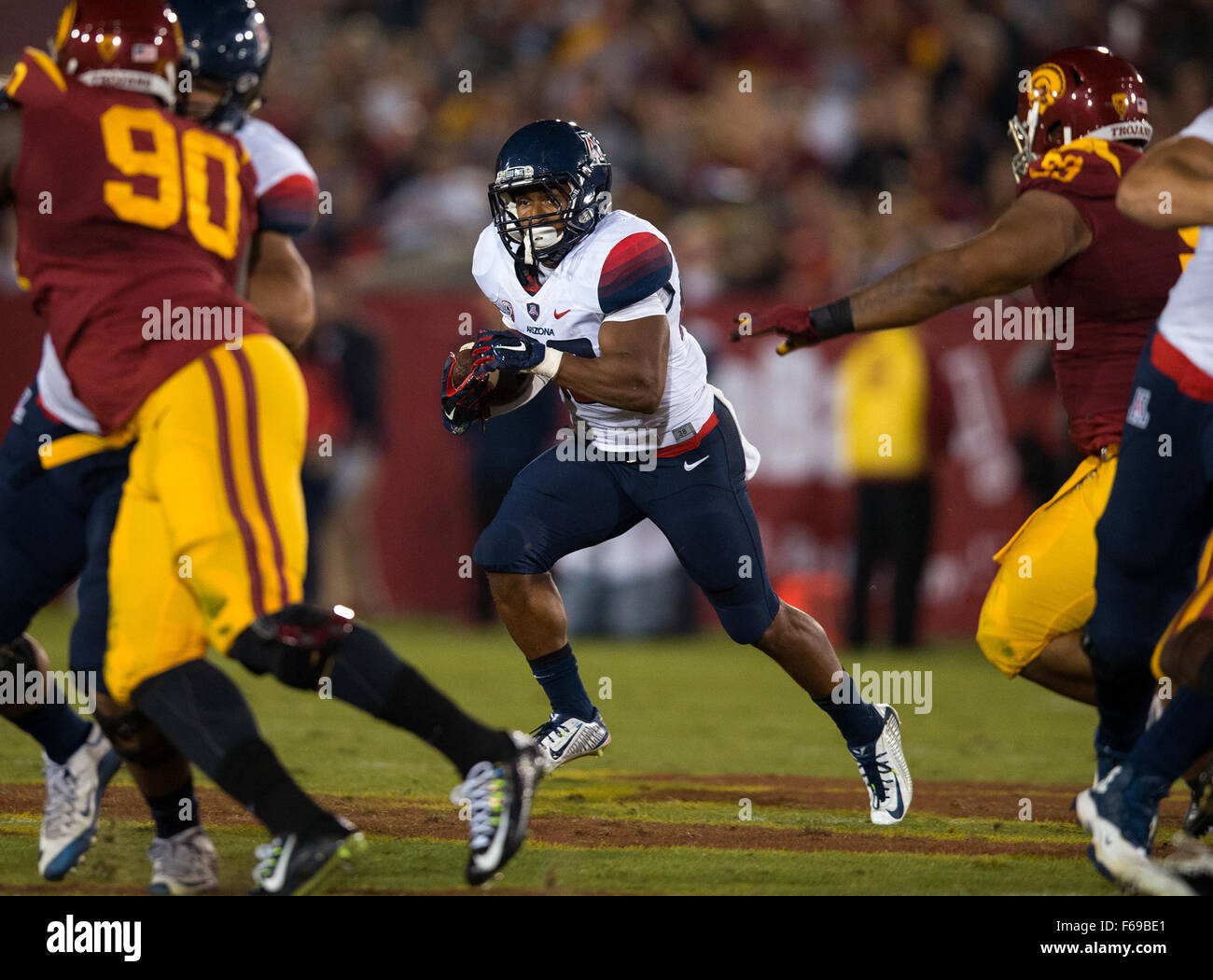 Los Angeles, CA, USA. 07th Nov, 2015. Arizona Wildcats running back (23 ...