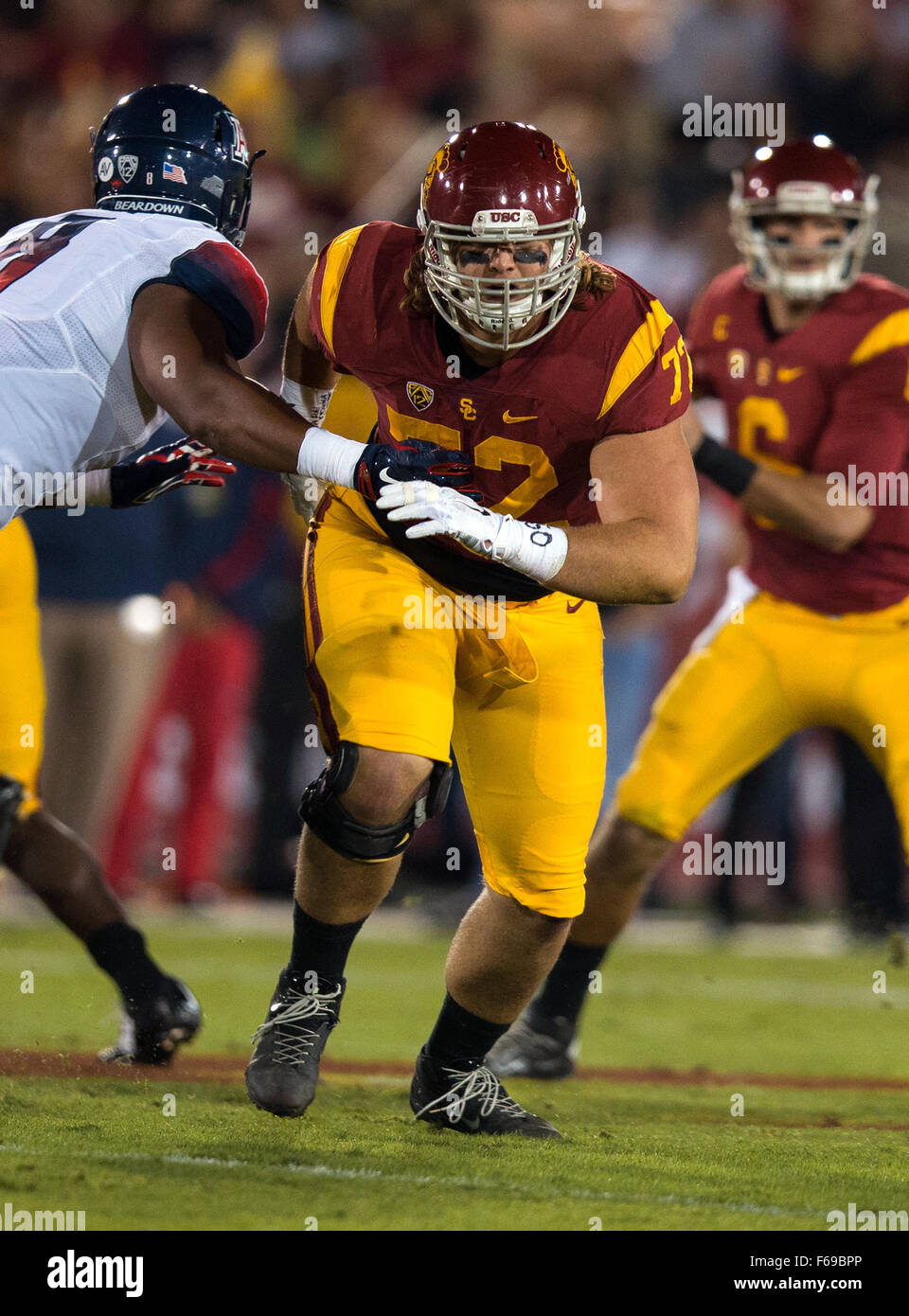 Los Angeles, CA, USA. 07th Nov, 2015. USC Trojans lineman (72) Chad ...