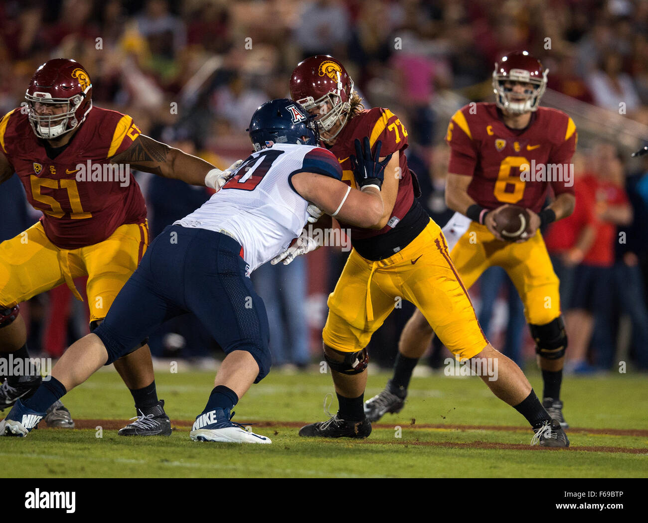 Los Angeles, CA, USA. 07th Nov, 2015. USC Trojans lineman (72) Chad ...