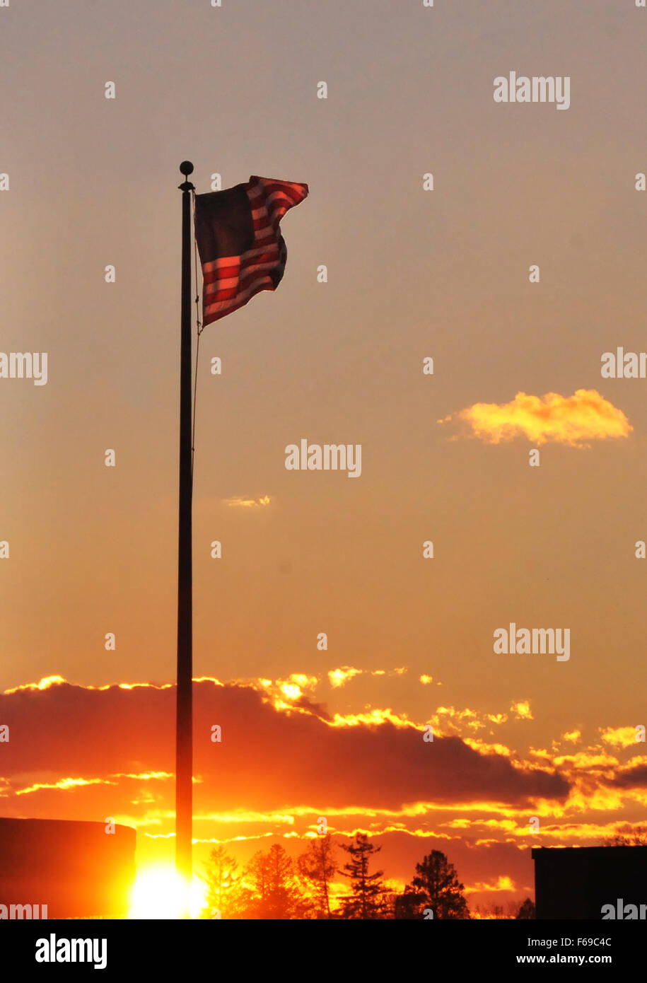 American flag at sunset hi-res stock photography and images - Alamy