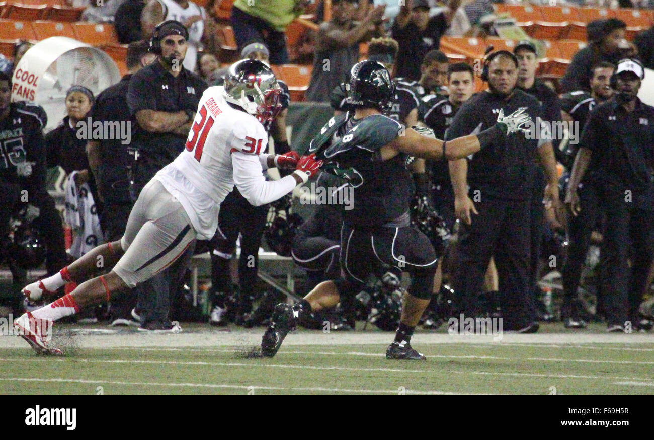 November 14, 2015 - Hawaii Rainbow Warriors wide receiver Makoa Camanse ...