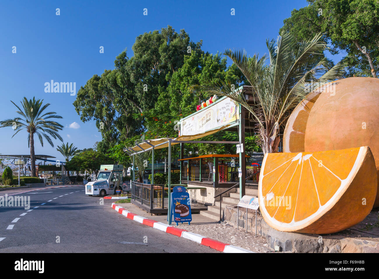 A street kiosk selling fruit juice in En Gev, Golan Heights, Israel ...