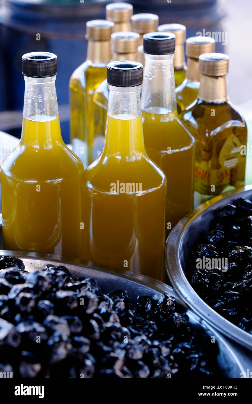 Bottle stall hi-res stock photography and images - Alamy