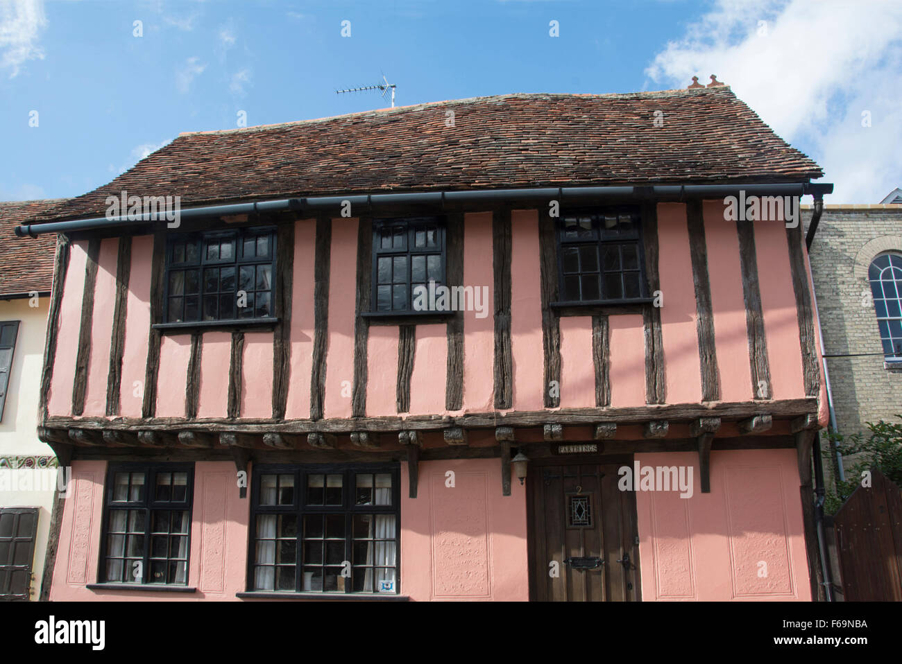 SUFFOLK; HADLEIGH; PINK TIMBERED HOUSE Stock Photo - Alamy