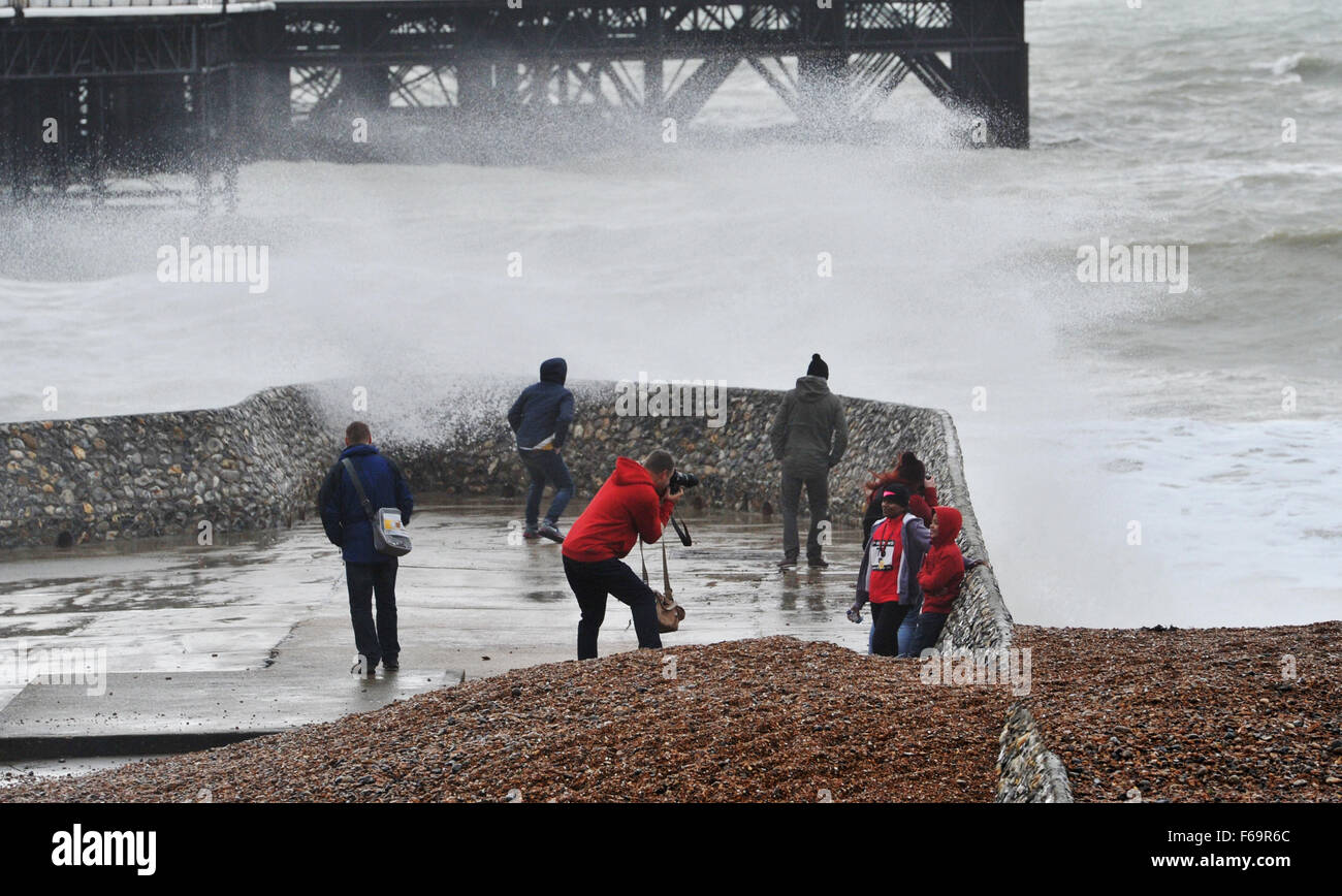 Brighton, UK. 15th Nov, 2015. People try get a closer look as giant ...
