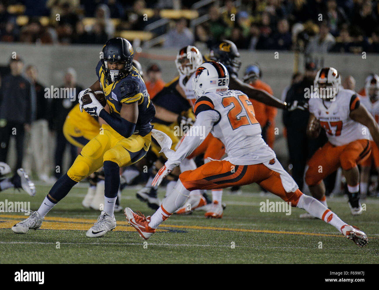 Berkeley USA CA. 14th Nov, 2015. California WR # 89 Stephen Anderson ...