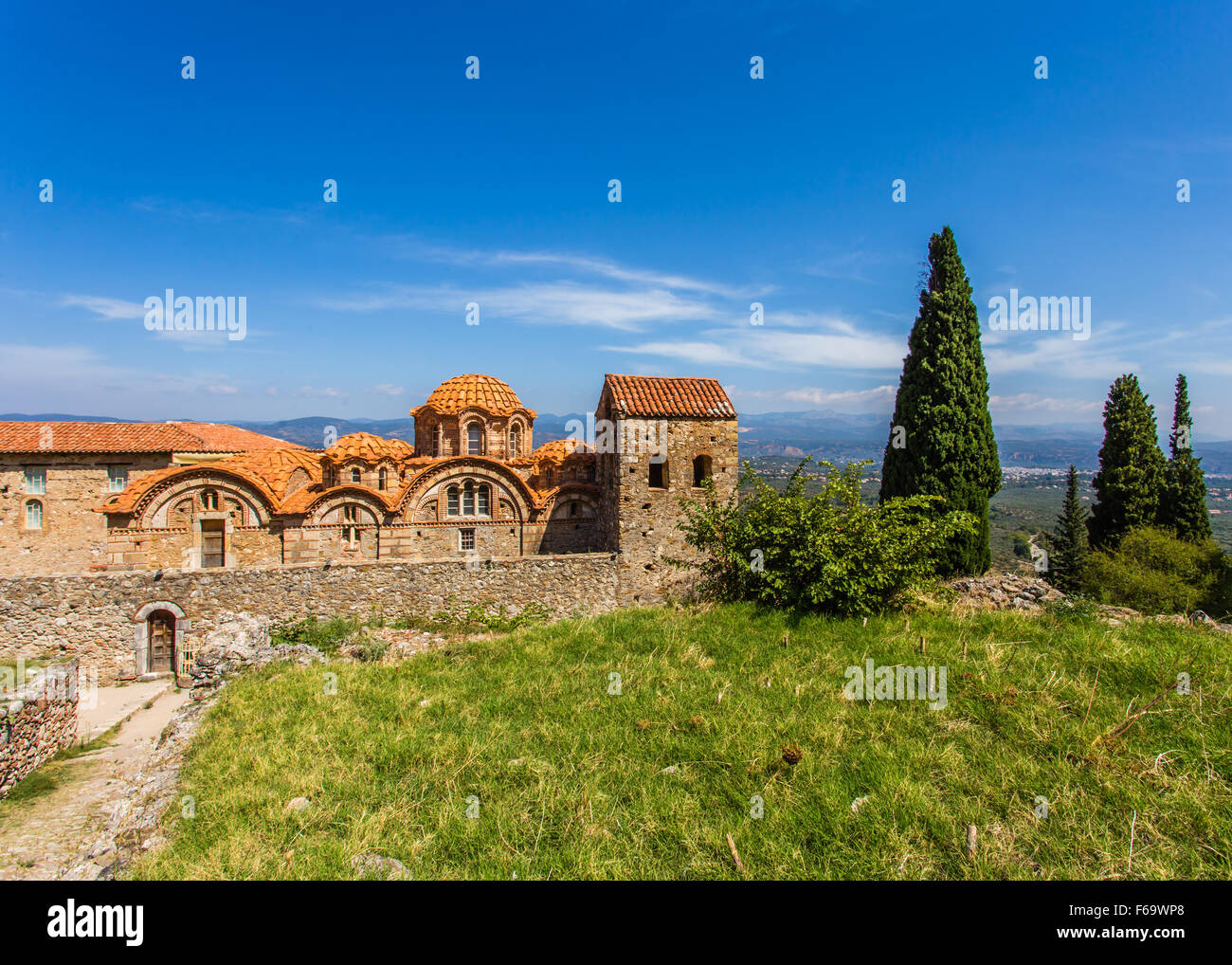 Byzantine church in medieval city of Mystras Stock Photo - Alamy