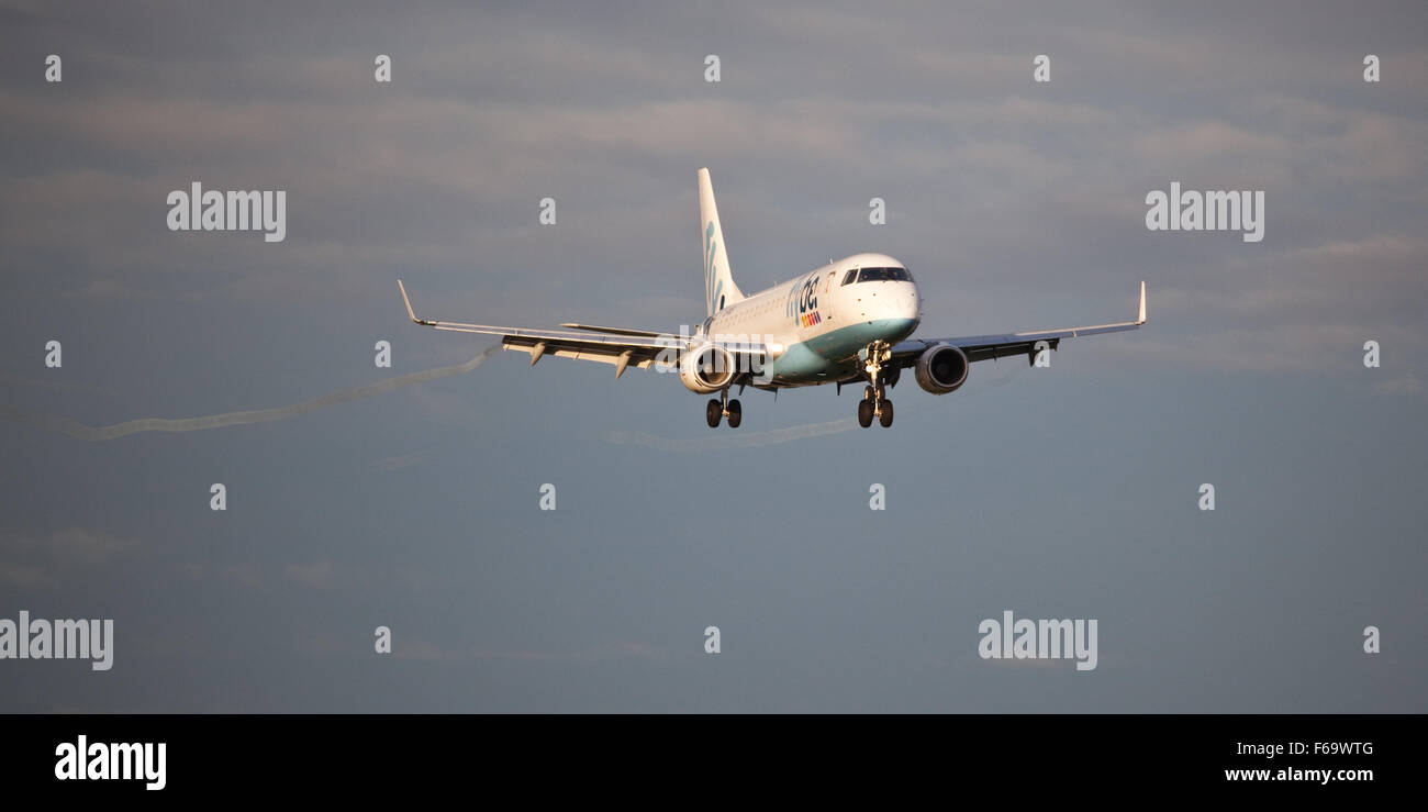 Embraer small jet hi-res stock photography and images - Alamy